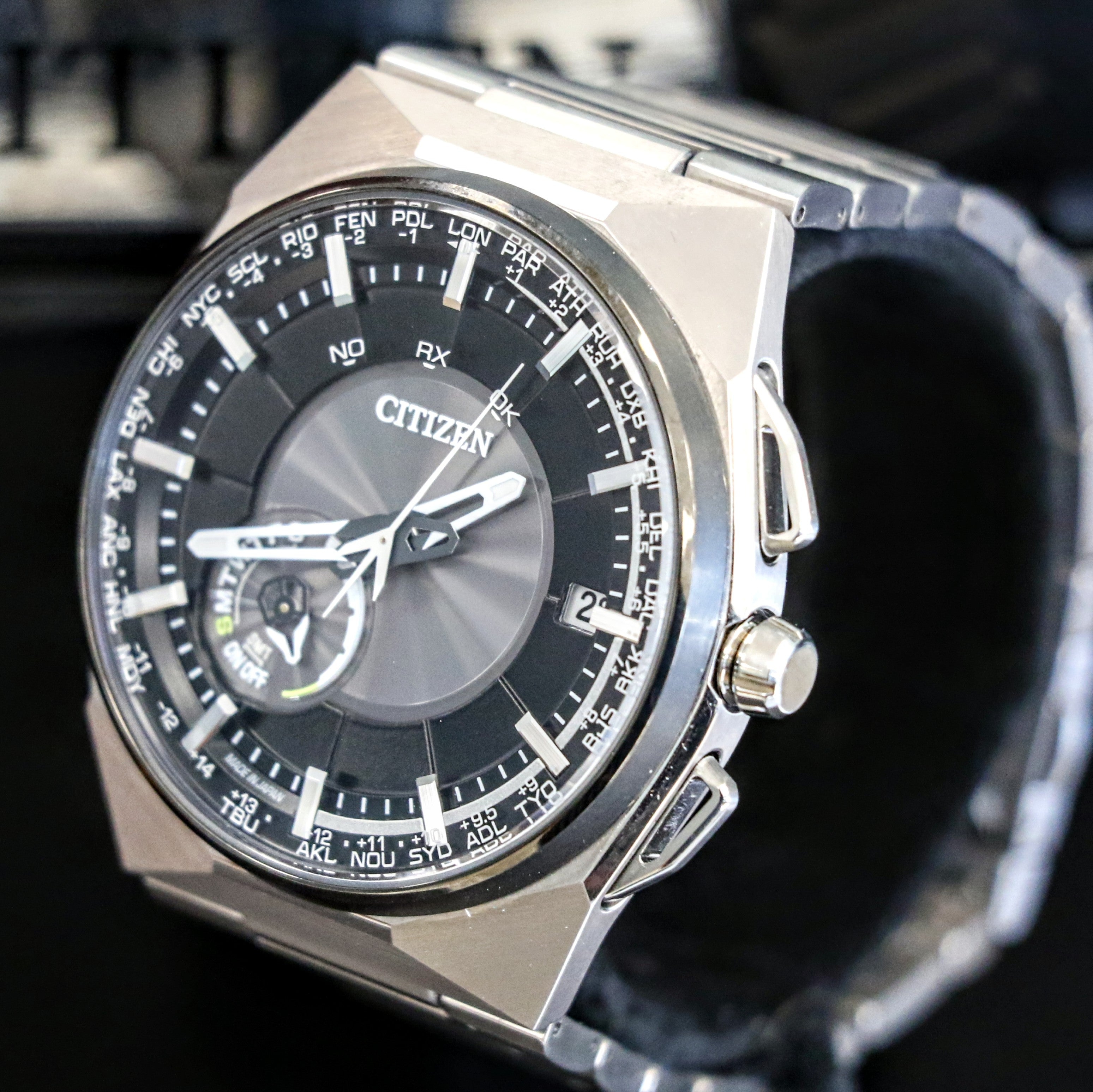 CITIZEN Eco-Drive Satellite Wave Wristwatch Super Titanium Case & Brac ...