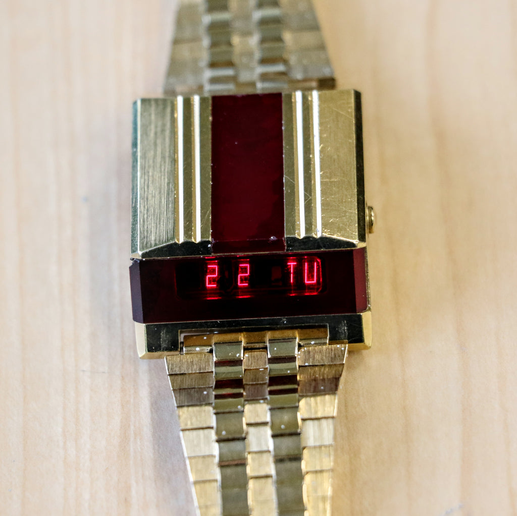 1977 BULOVA Computron Wristwatch Vintage Digital LED Watch CELL 228 ...