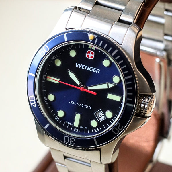 WENGER Swiss Army Diver Watch Date Indicator Swiss Quartz Wristwatch A ...