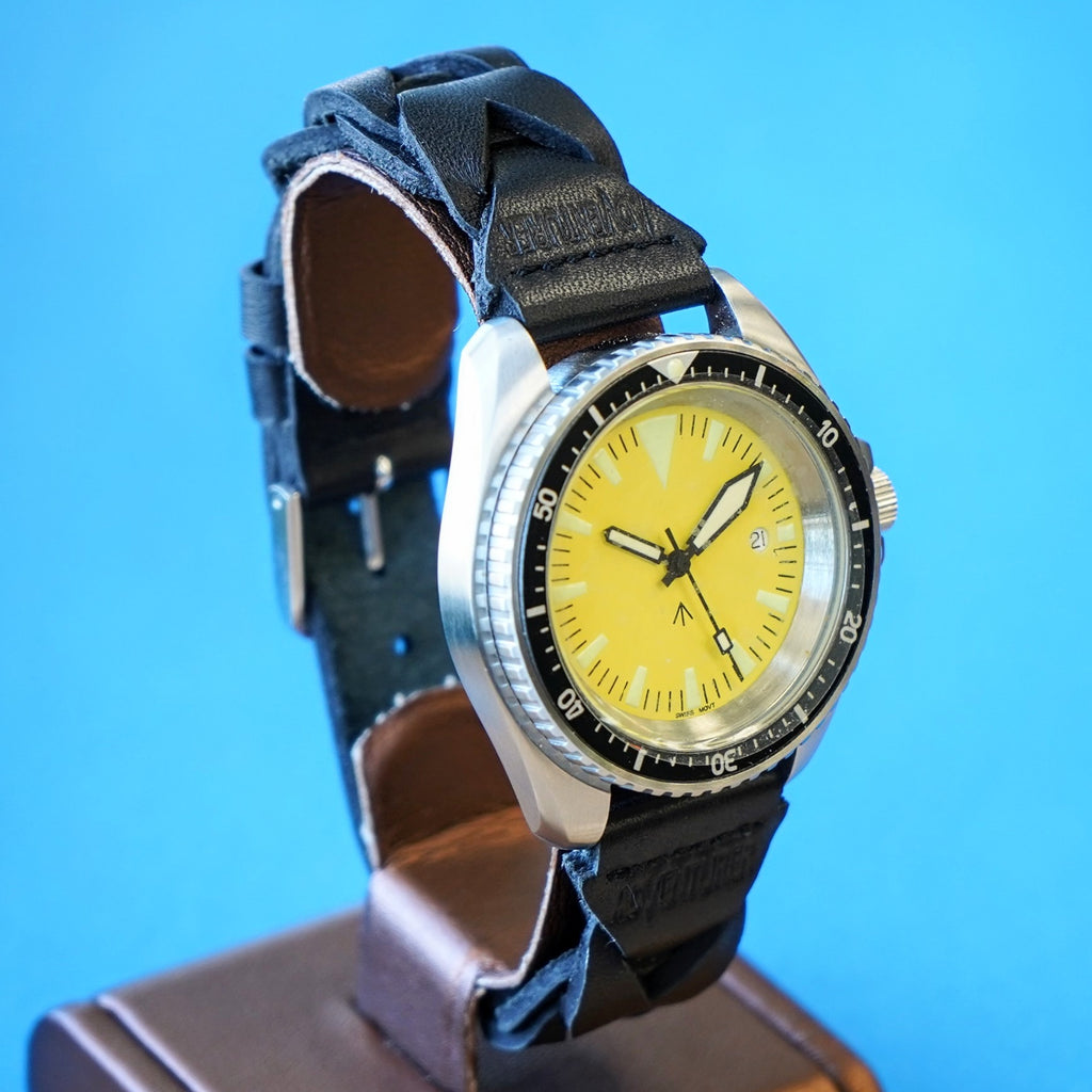 NOS! British Military Style Diver Watch Date Indicator Quartz Wristwat ...