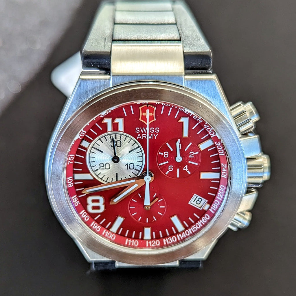 VICTORINOX Swiss Army Convoy Chronograph Watch Ref. 241159 Red Dial St ...