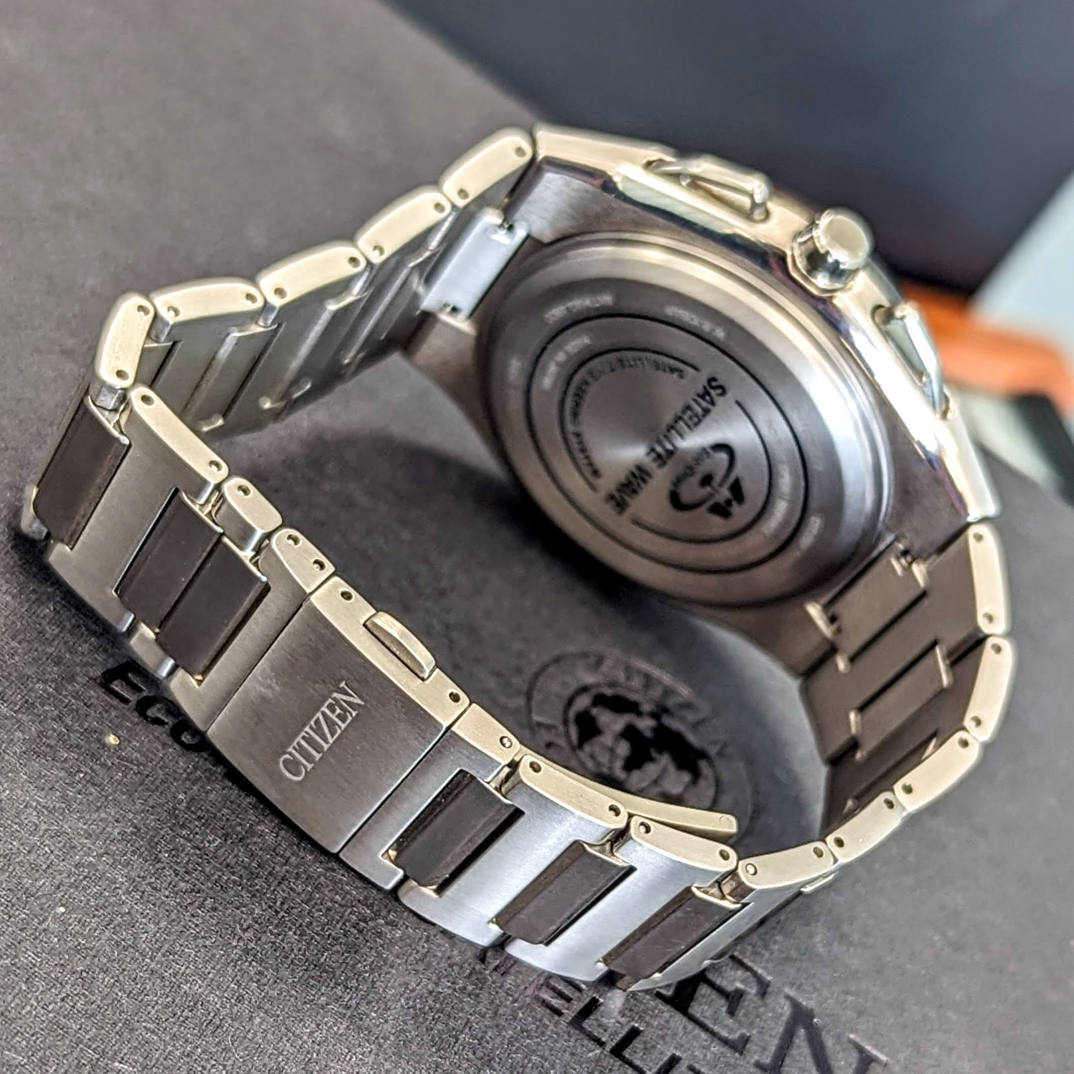 CITIZEN Eco-Drive Satellite Wave Wristwatch Super Titanium Case & Brac ...