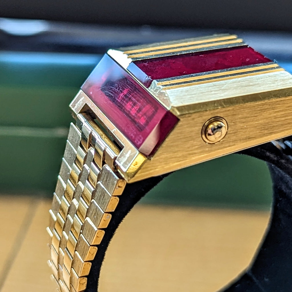 1977 BULOVA Computron Wristwatch Vintage Digital LED Watch CELL 228 ...