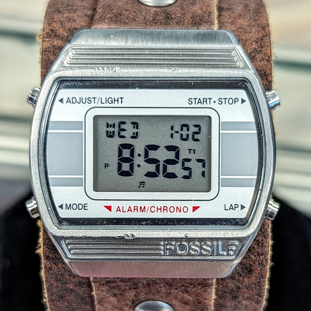 RARE Vintage FOSSIL Digital Alarm Chrono Watch JR-8857 Retro 38mm Wris ...