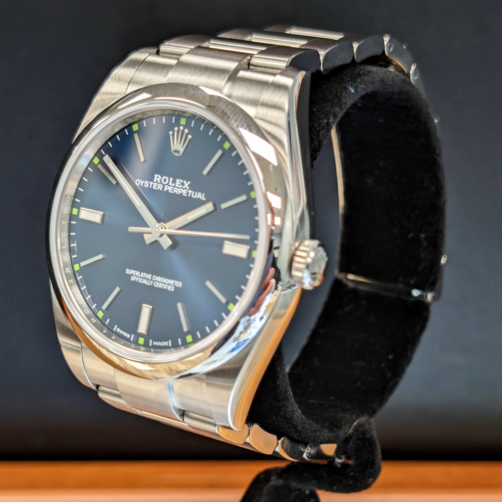 ROLEX Oyster Perpetual 39mm Ref. 114300 Blue Dial Superlative Chronome ...