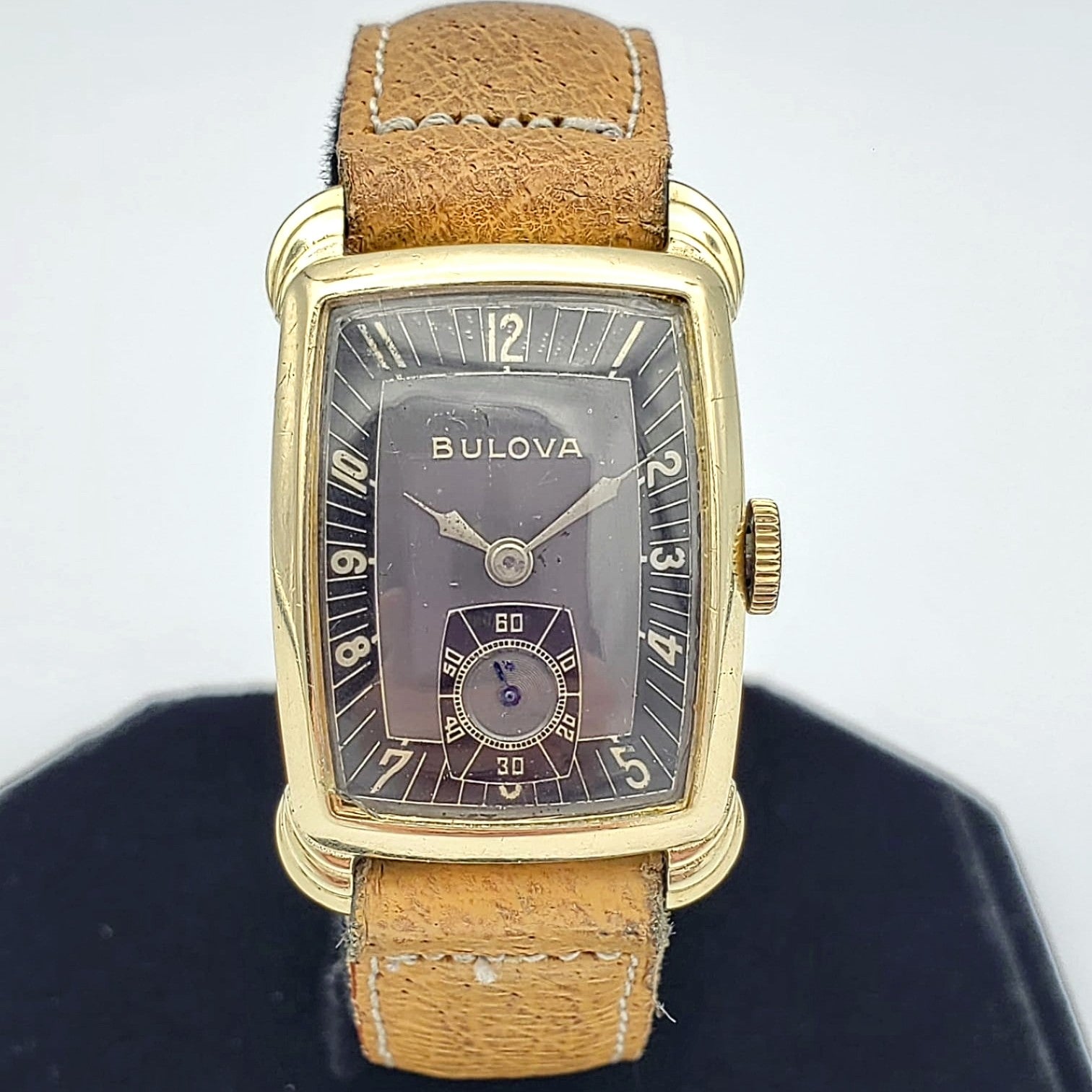 1947 BULOVA Senator Two-Tone Black Dial U.S.A. Caliber 8AE 17 Jewels W ...