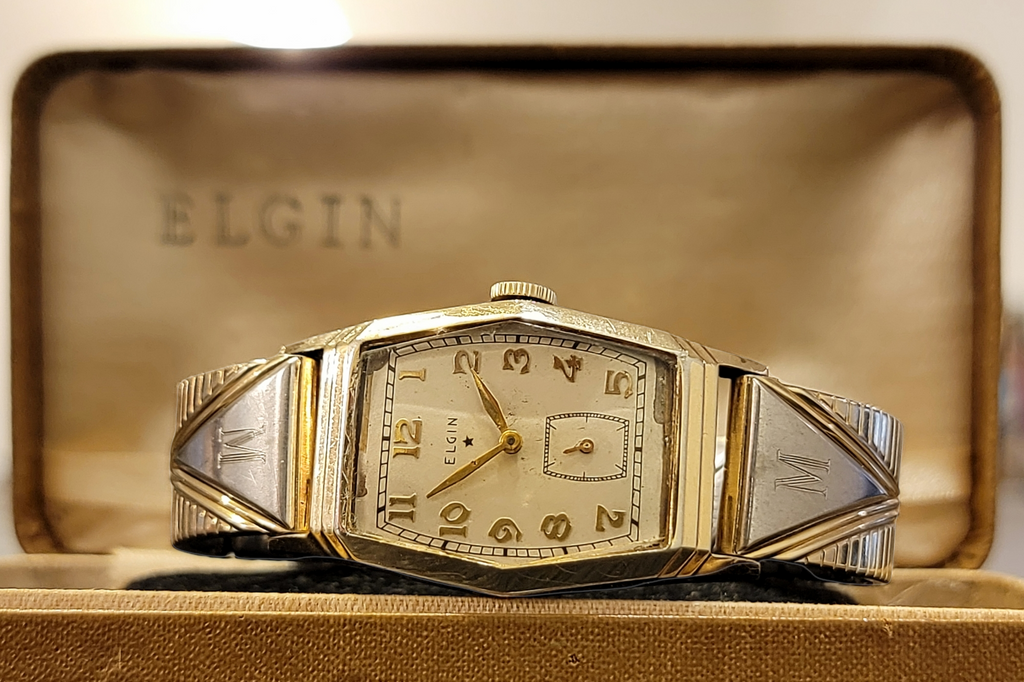1939 ELGIN Cavalier Watch Ref. 2837 17 Jewels Cal. 524 U.S.A. Made ...